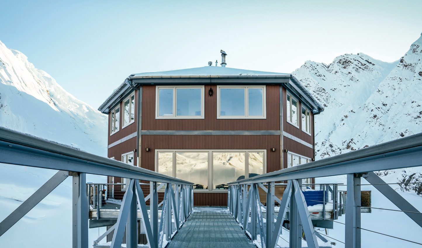 Sheldon Chalet, Alaska | Luxury Hotels in The USA | Black Tomato